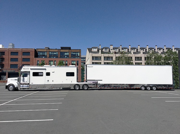 #F430 - 2008 Renegade Toterhome 2300XS---Time Lot Selling Friday 4:30 ...