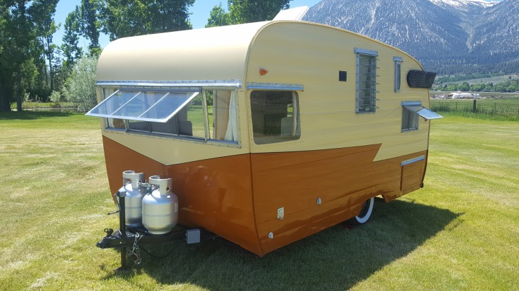 #156 - 1959 Shasta Travel Trailer | MAG Auctions