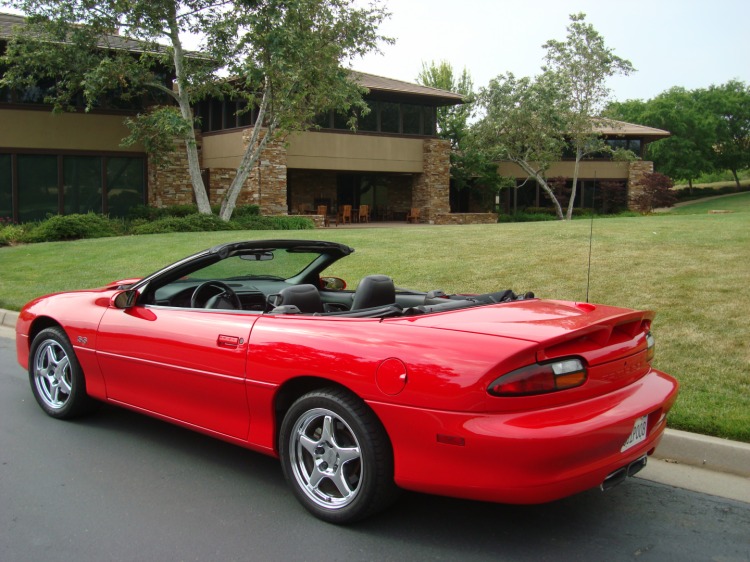 #519 - 2002 Chevrolet Camaro SS 35th Anniversary SLP Package | MAG Auctions