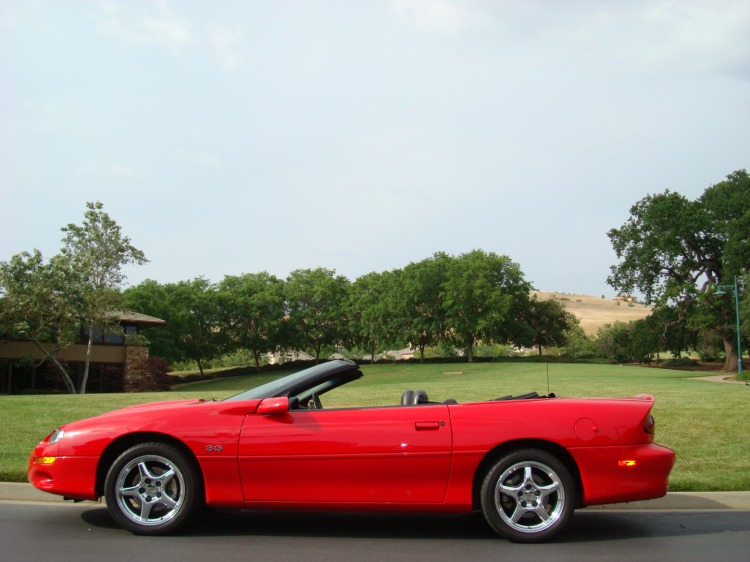 #519 - 2002 Chevrolet Camaro SS 35th Anniversary SLP Package | MAG Auctions