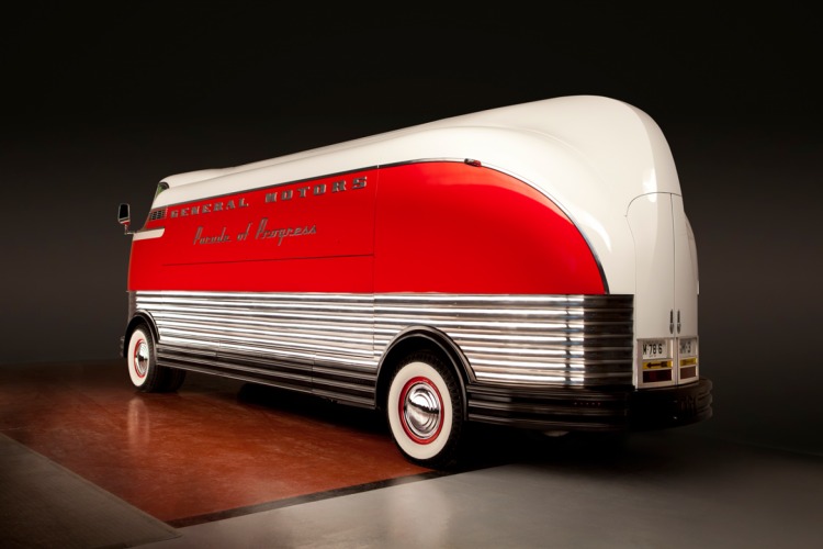 #S2:0 - 1939 General Motors Futurliner Bus | MAG Auctions