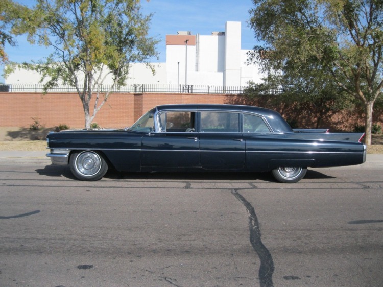 #426 - 1963 Cadillac Fleetwood Divider Window Limousine | MAG Auctions