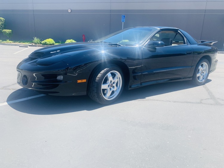 #529 - 2002 Pontiac Trans Am T-Tops | MAG Auctions