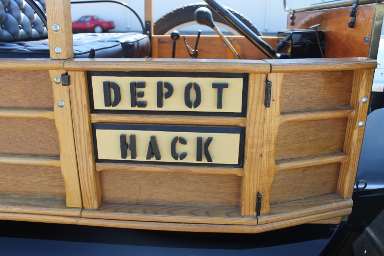 #328 - 1914 Ford Model T Depot Hack | MAG Auctions