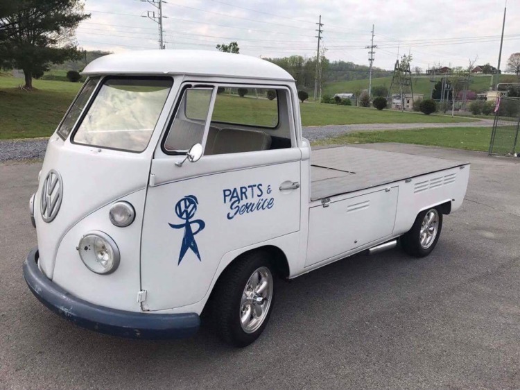 #240 - 1967 Volkswagen Bus Half Cab Resto-Mod | MAG Auctions