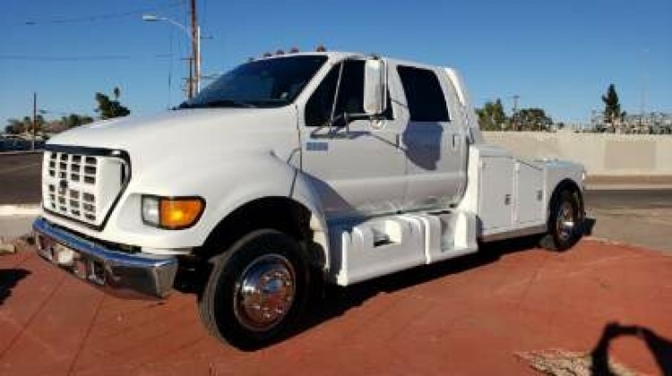 #326 - 2000 Ford F650 4dr | MAG Auctions